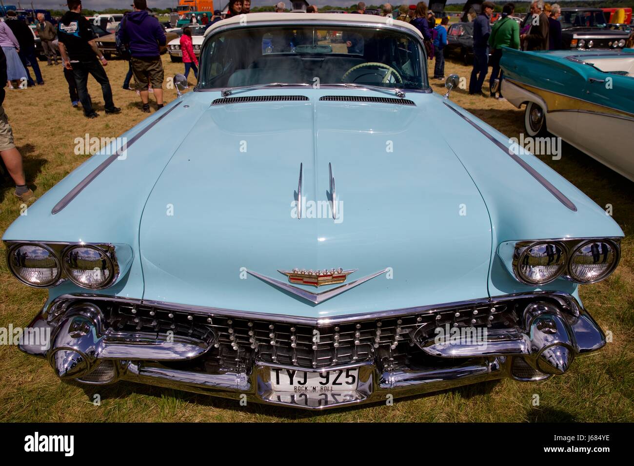 Blue cadillac convertible hi-res stock photography and images - Alamy