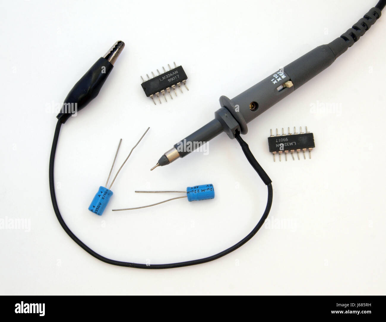 electronics capacitor integrated electronic test close PC computers ...