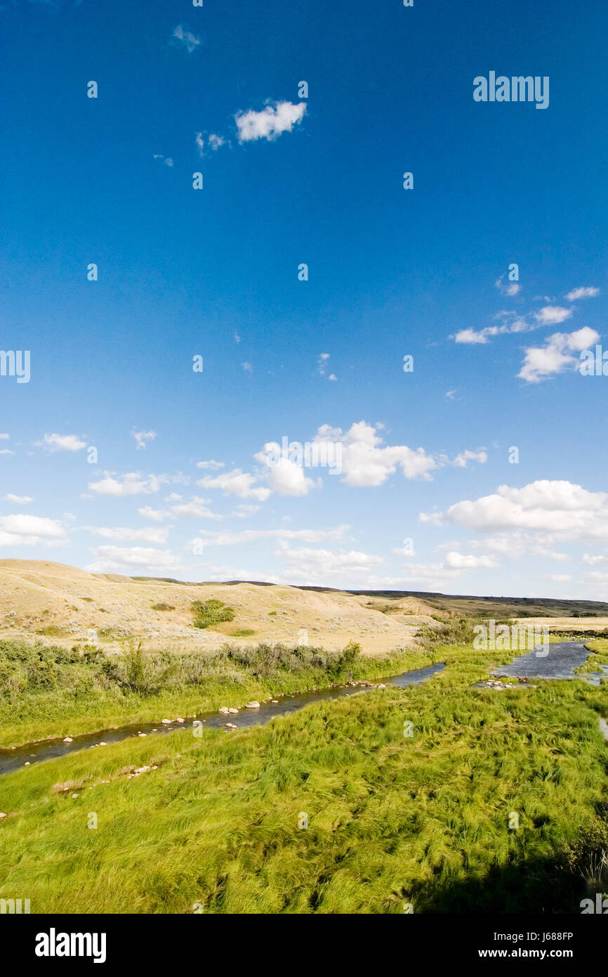 blue beautiful beauteously nice flow hill field canada valley open ...