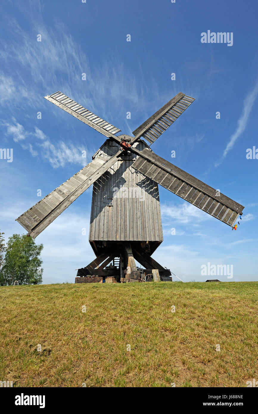 History of electric power hi-res stock photography and images - Alamy