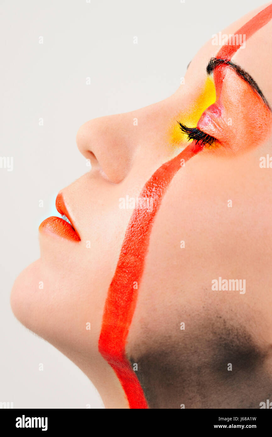 Girl make up extreme hi-res stock photography and images - Alamy