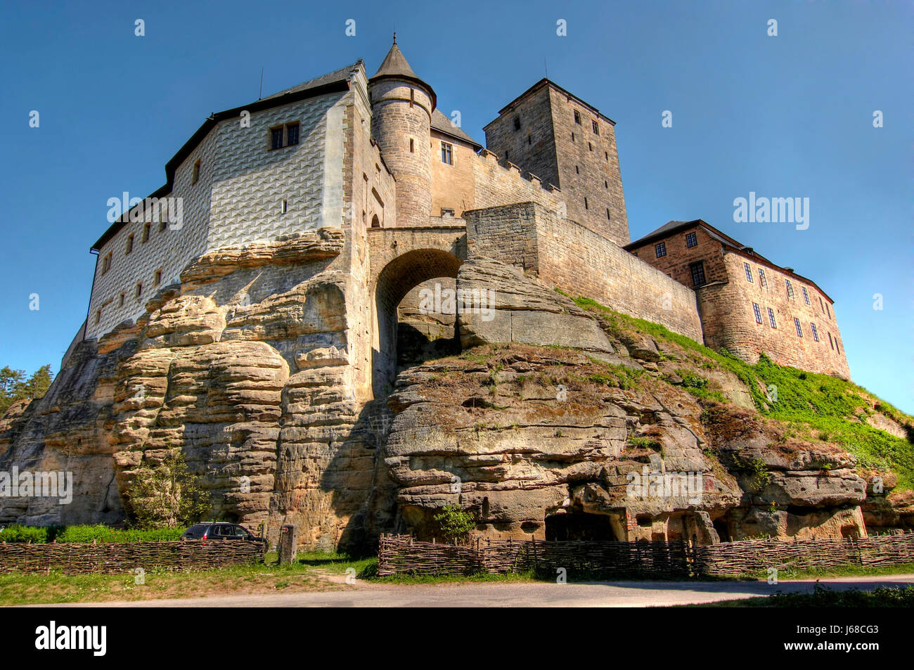 travel monument steeple style of construction architecture ...