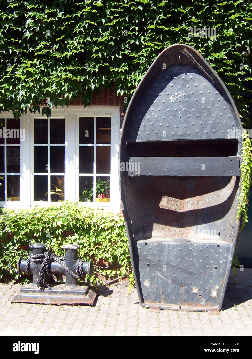 old small boat Stock Photo - Alamy