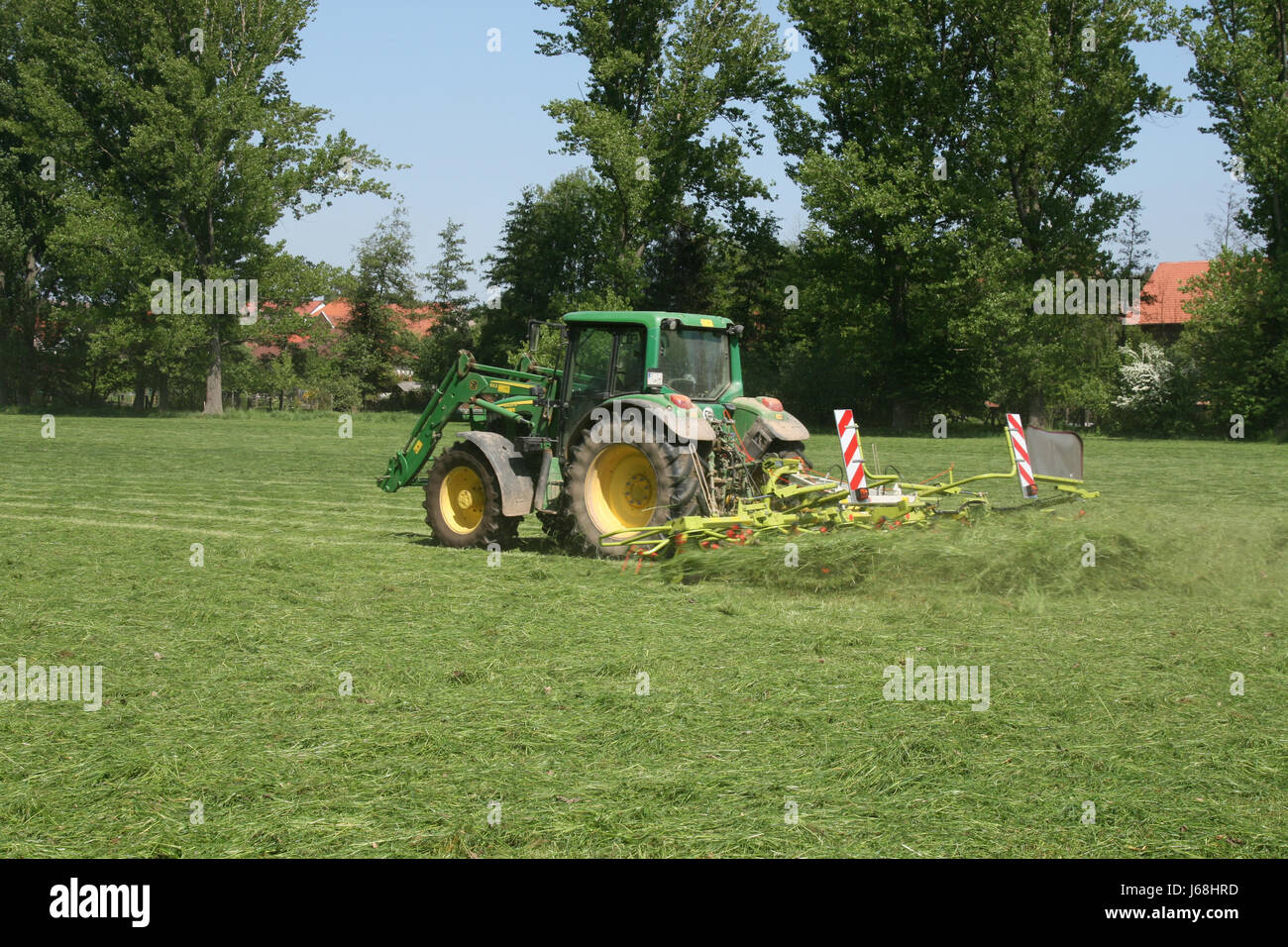 agrarian engineering engine drive motor agriculture farming tractor ...
