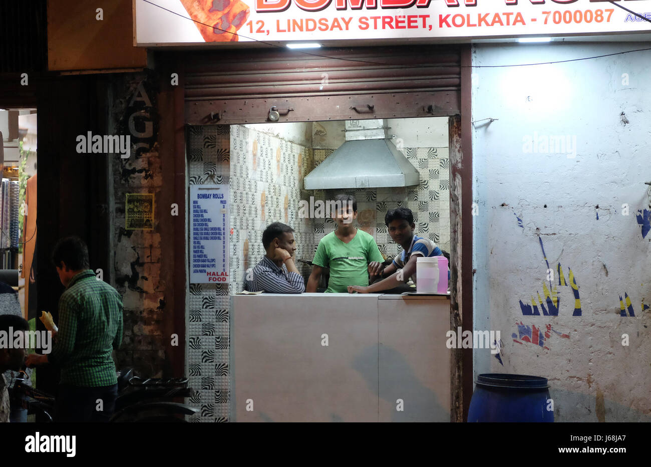 Fast food shop india hi-res stock photography and images - Alamy