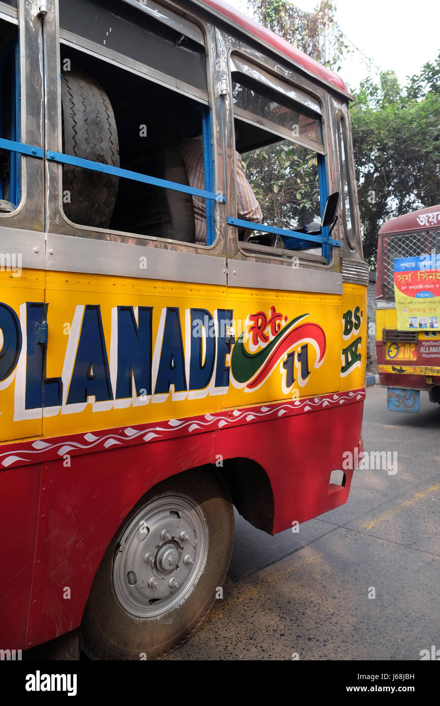 Overload bus india hi-res stock photography and images - Alamy