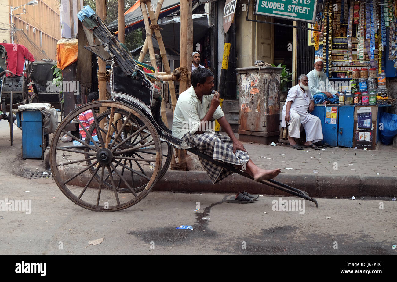 Hand rickshaw hi-res stock photography and images - Alamy