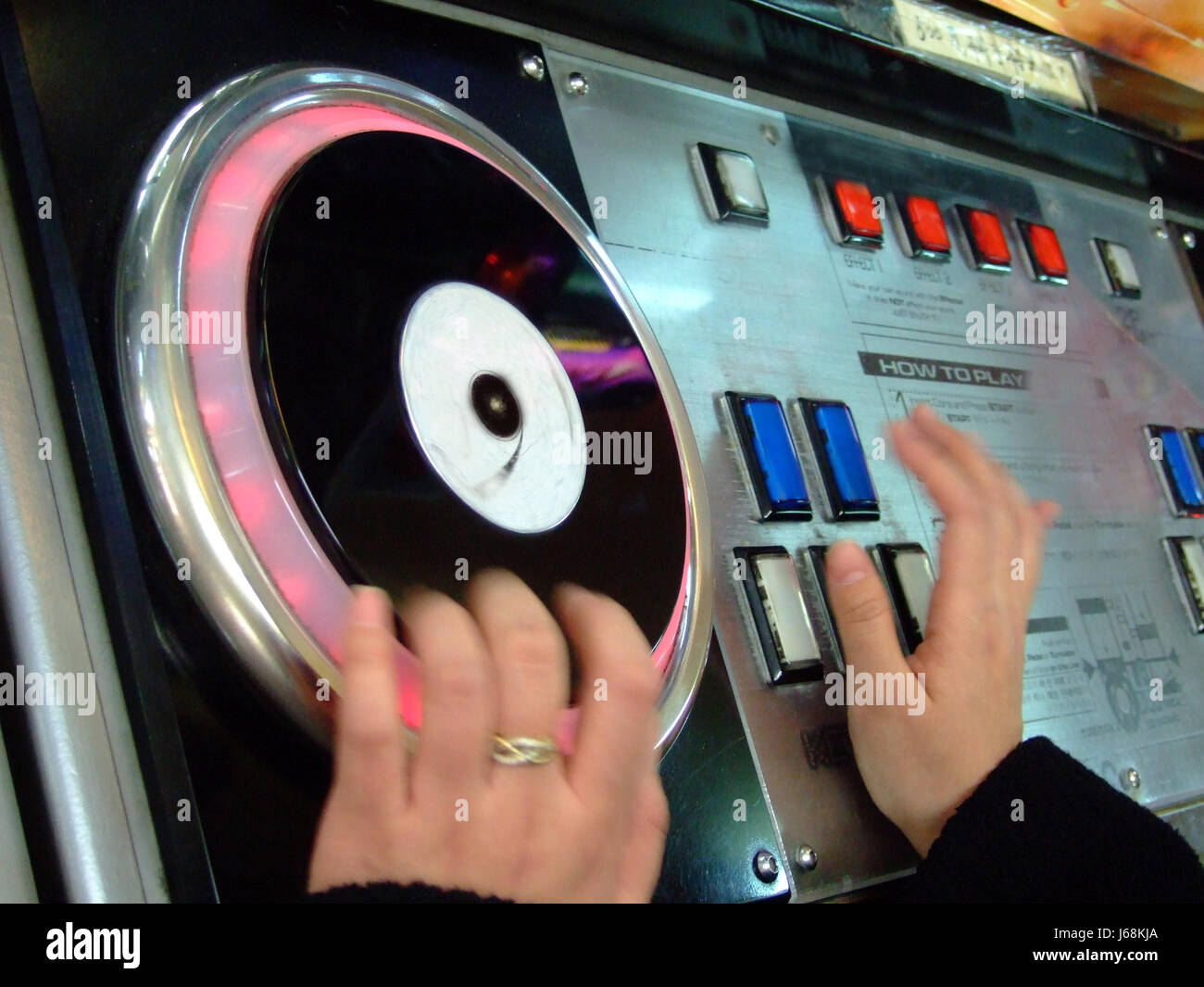 music dj vinyl motion postponement moving movement hand hands finger ...