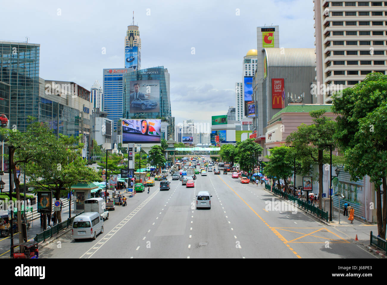 BANGKOK THAILAND : AUGUST4 : top view of Ratchadumri road in front of ...