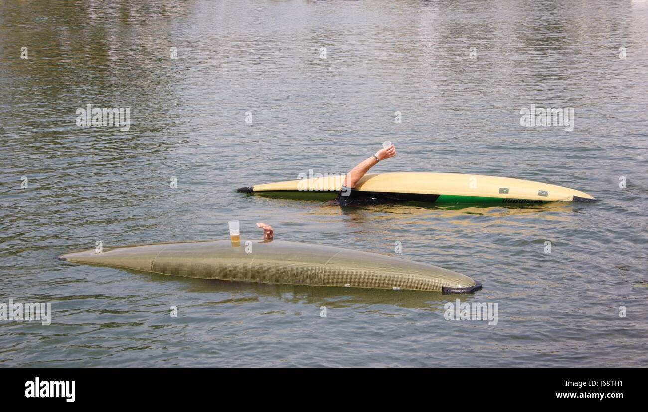 Kayak beer hi-res stock photography and images - Alamy