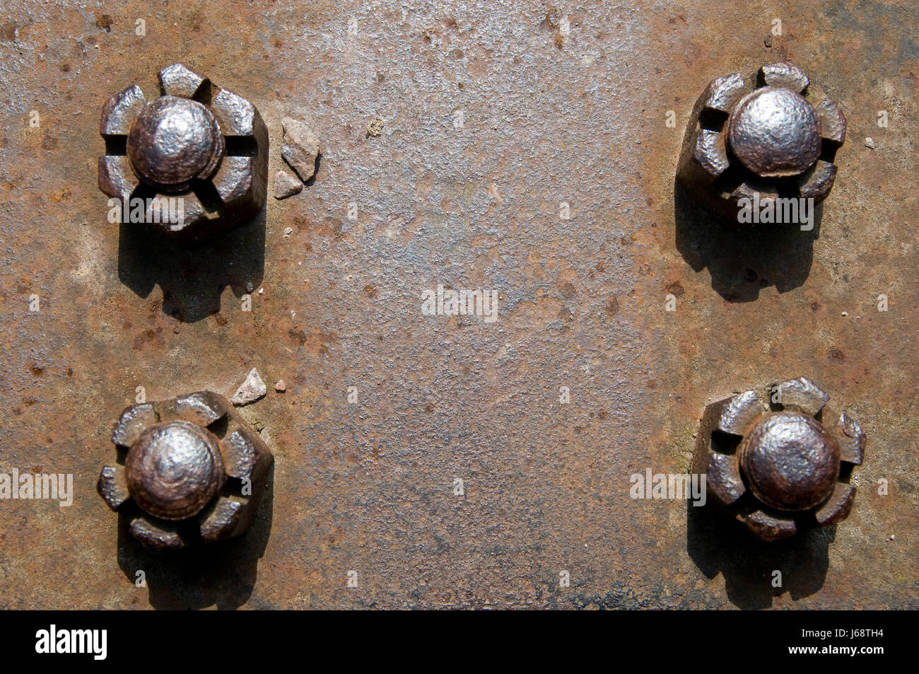 metal texture with rust and screws Stock Photo - Alamy
