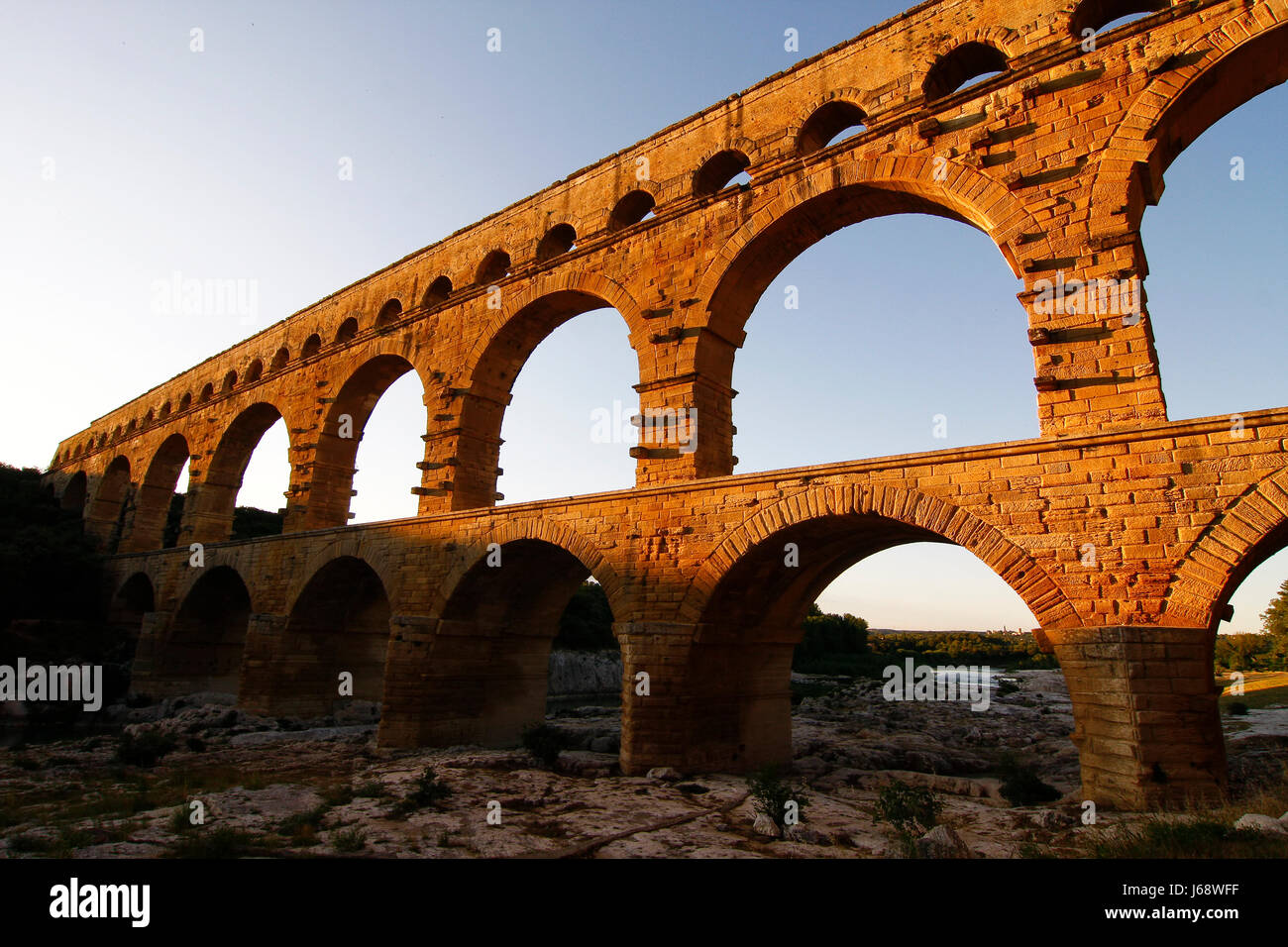 bridge evening tendency roman water pipes Provence aqueduct conduit ...