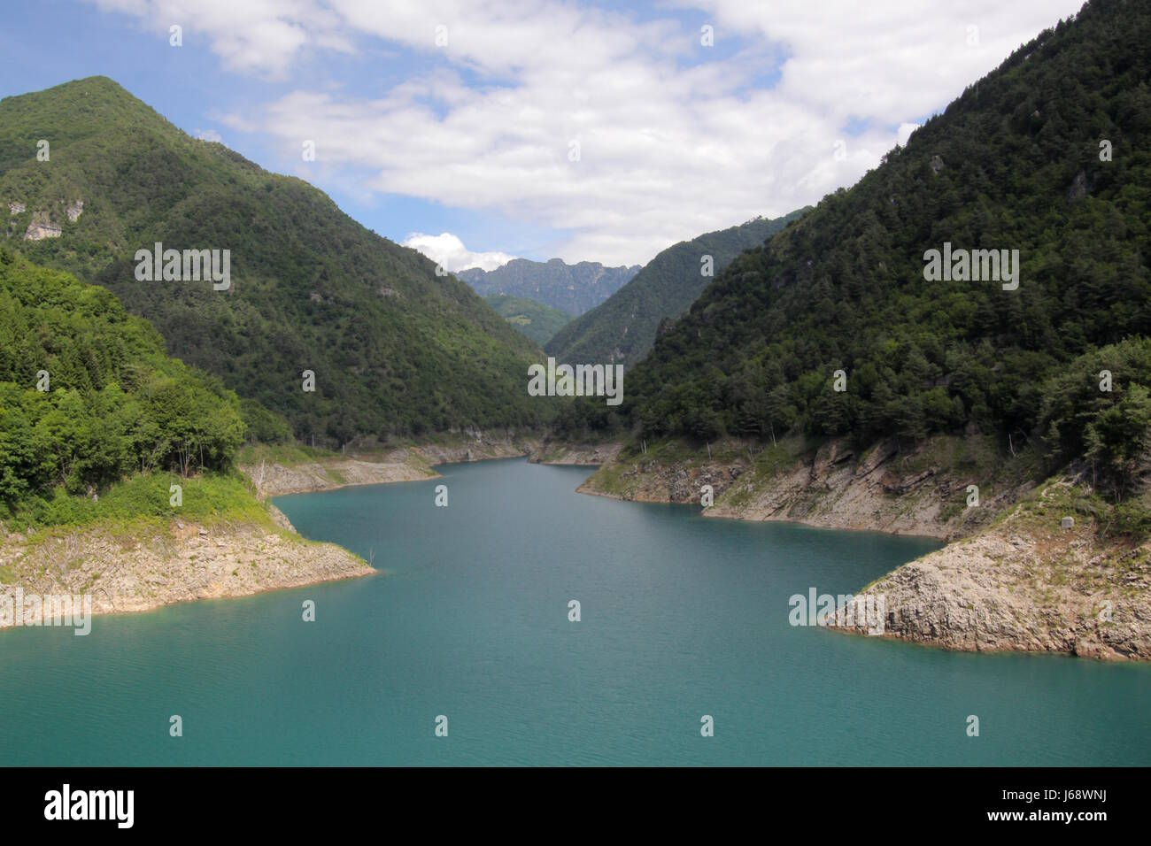 lago di valvestino Stock Photo - Alamy
