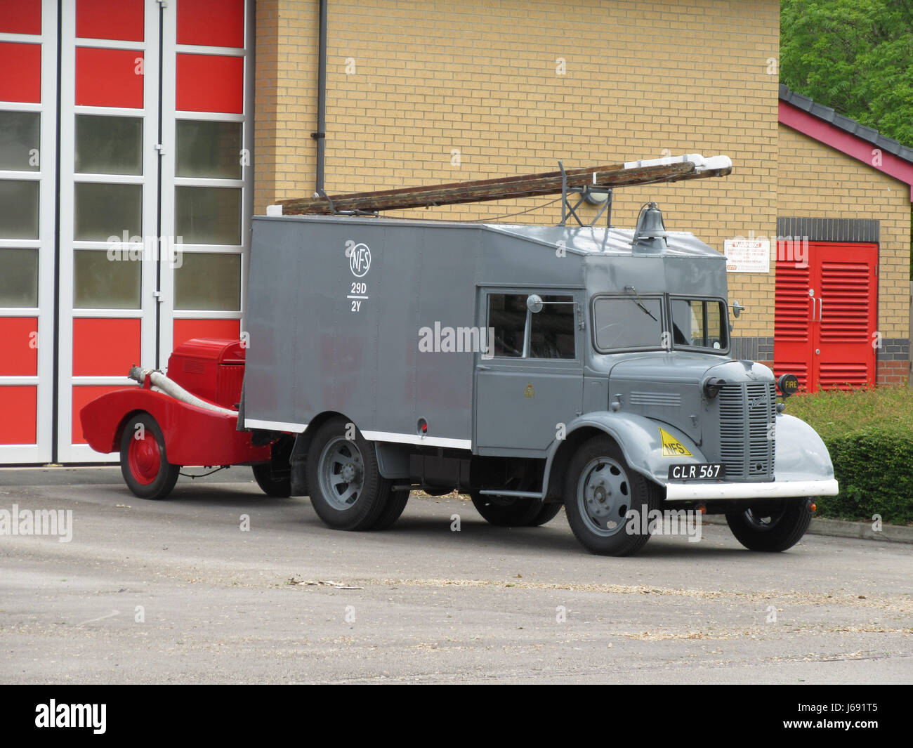 National fire service 1941 hi-res stock photography and images - Alamy