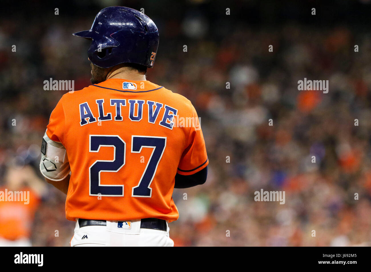 Houston, TX, USA. 19th May, 2017. Houston Astros second baseman Jose Altuve (27) at the plate in ...