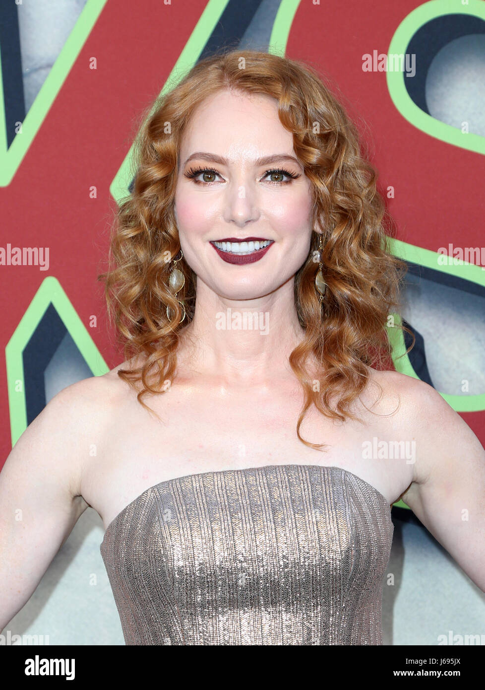 Alicia witt twin peaks hi-res stock photography and images - Alamy