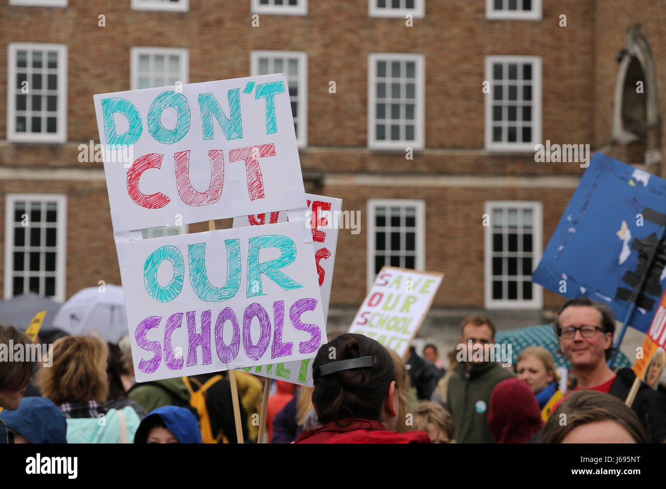 School children protesting hi-res stock photography and images - Alamy
