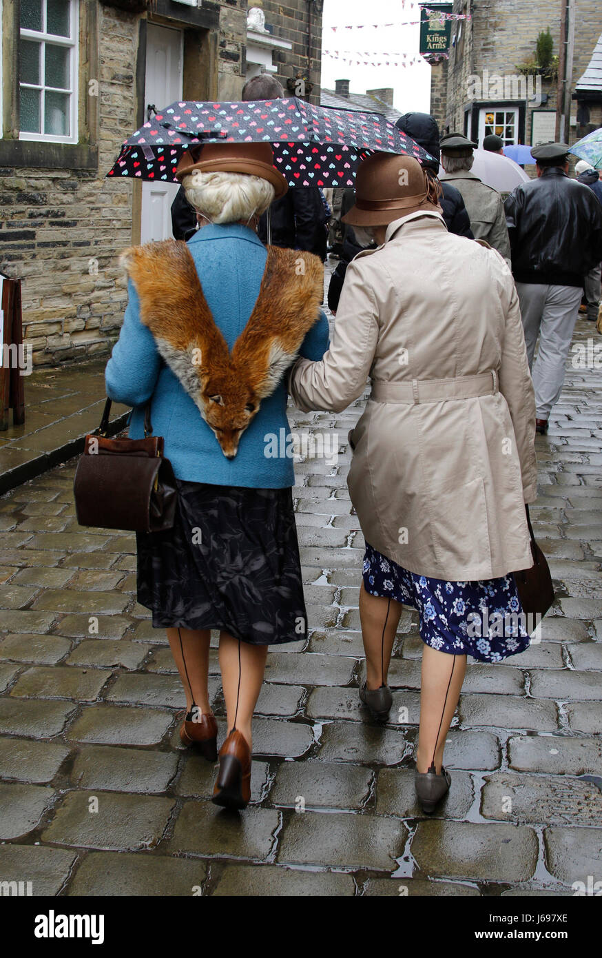 Stockings 1940s High Resolution Stock Photography and Images - Alamy