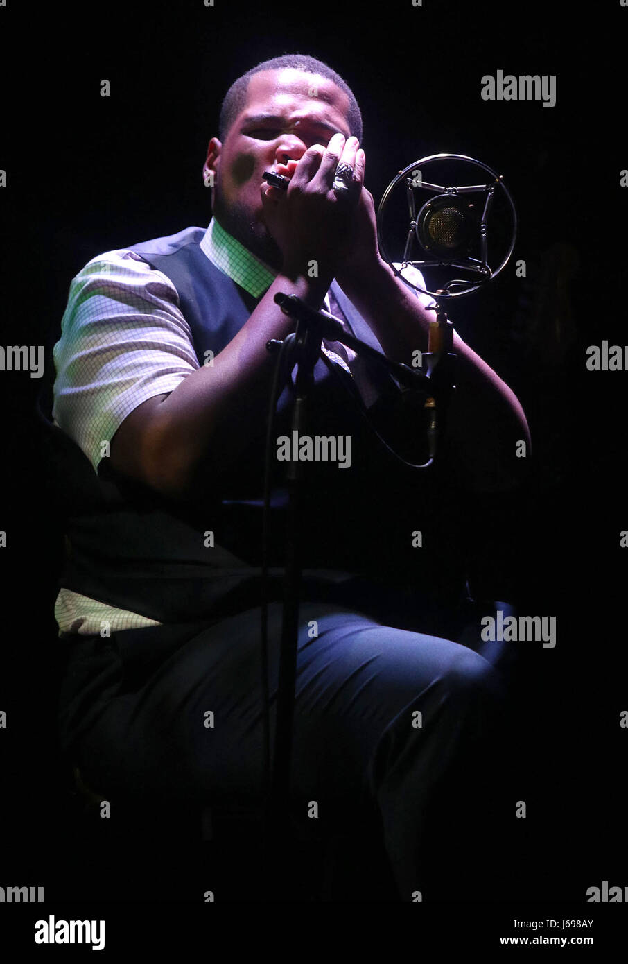 New York, New York, USA. 19th May, 2017. Blues artist JERRON PAXTON aka BLIND BOY PAXTON ...