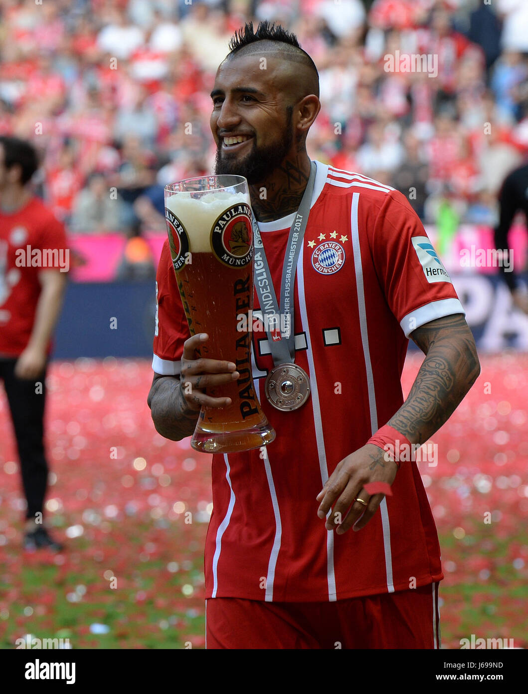 Munich, Germany. 20th May, 2017. Munich's Arturo Vidal with a large ...