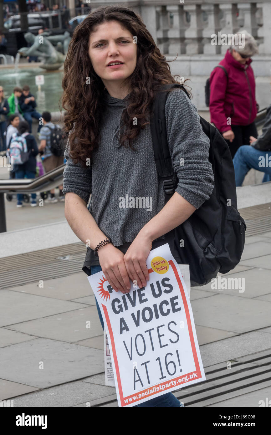 16 year old voting hi-res stock photography and images - Alamy