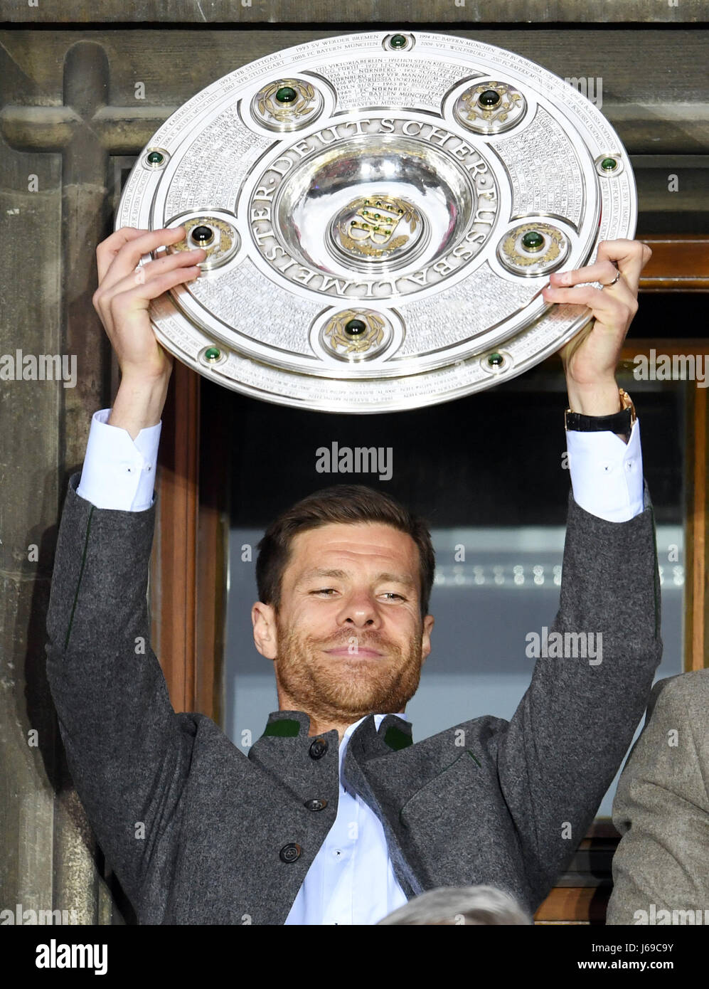 Xabi alonso trophy hi-res stock photography and images - Alamy