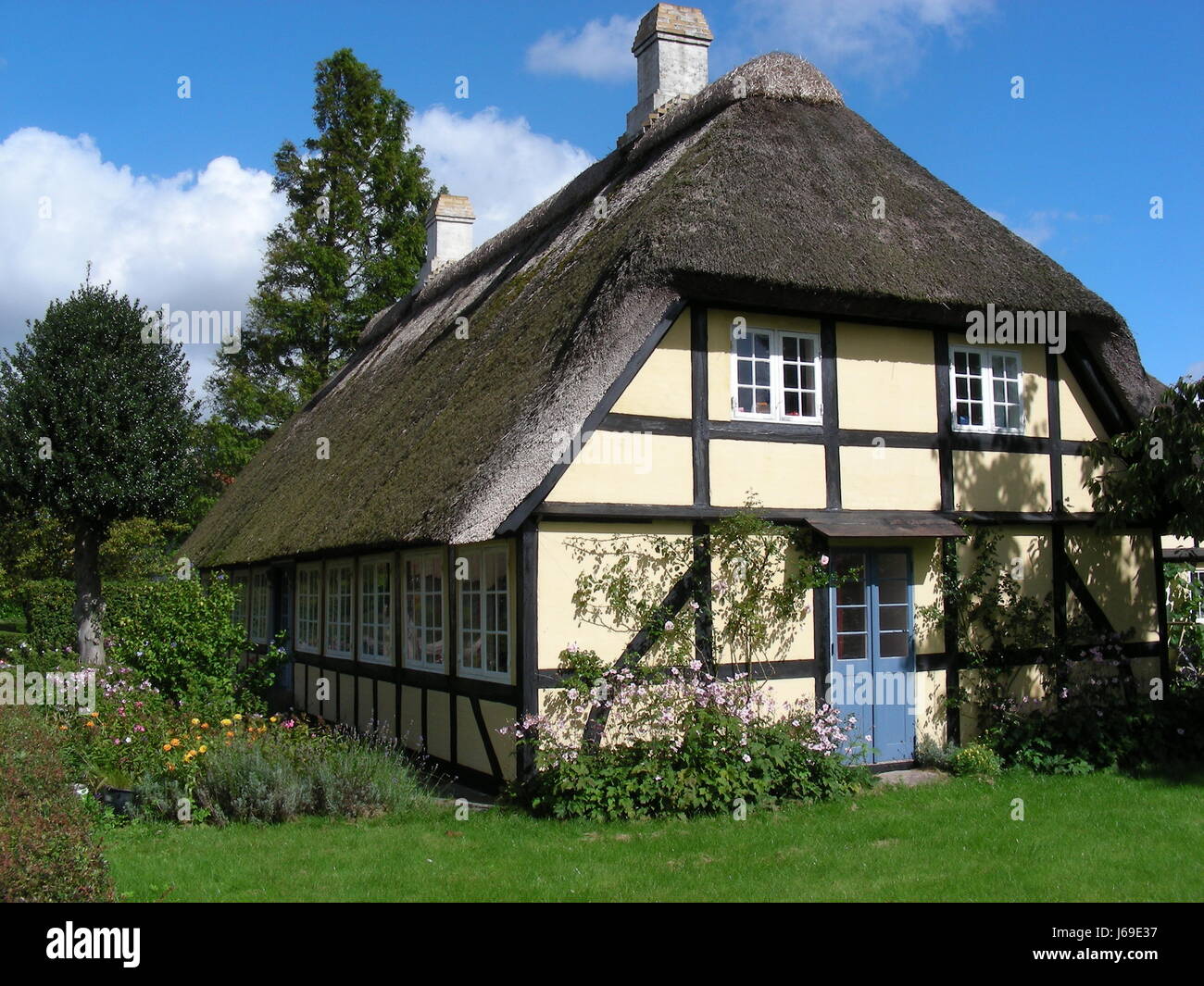 thatched half-timbered house in troense Stock Photo - Alamy