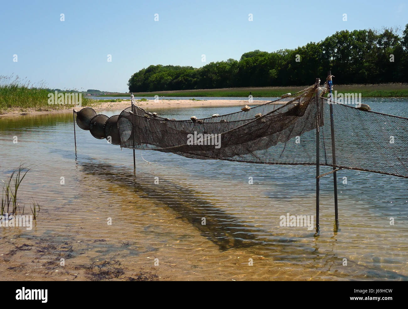 Reed fish trap hi-res stock photography and images - Alamy