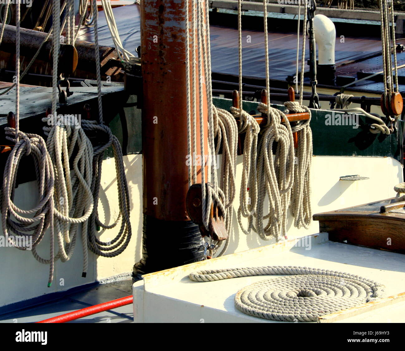 holland ropes water rowing boat sailing boat sailboat boat watercraft ...