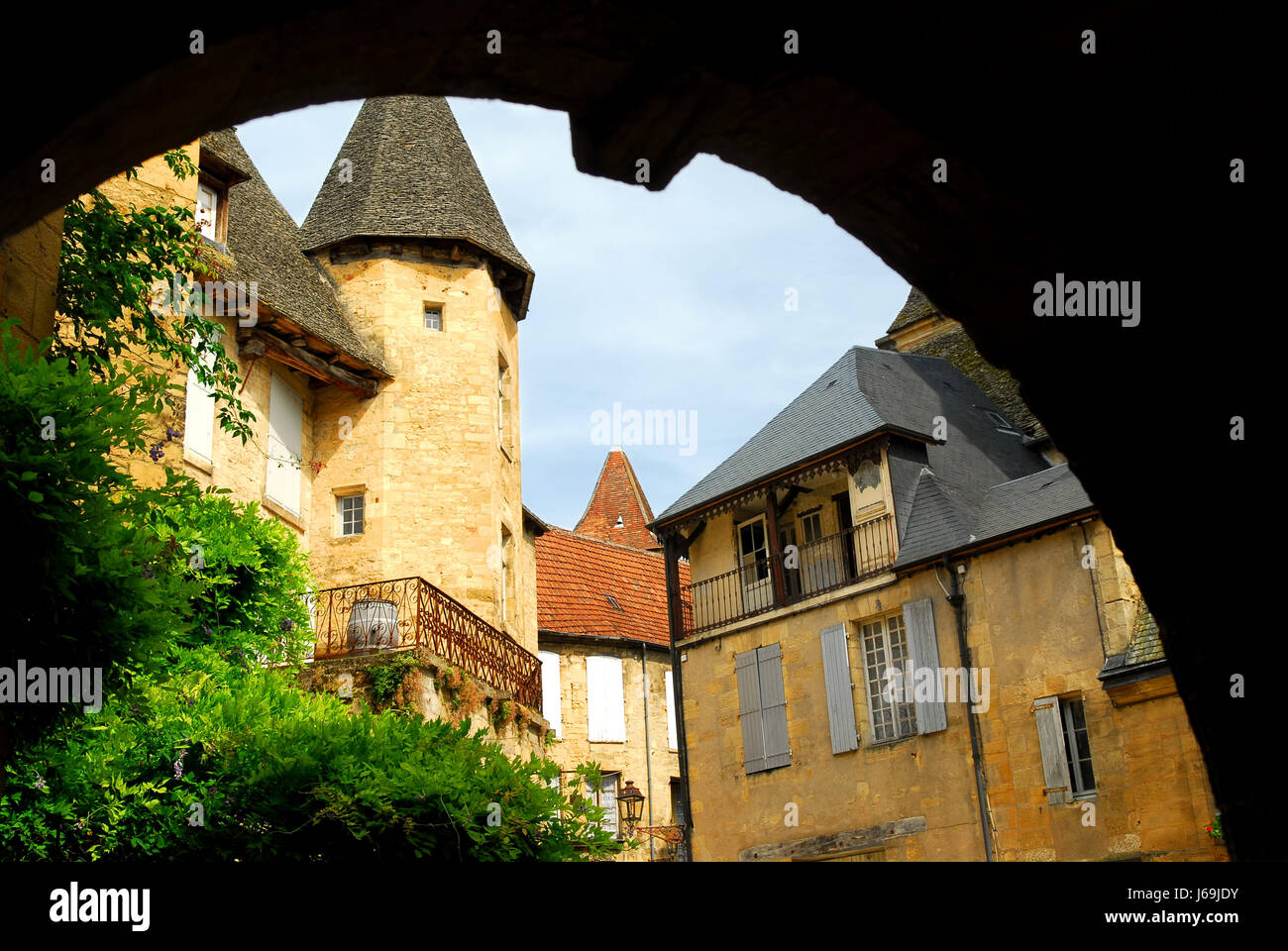 buildings arch france style of construction architecture architectural ...