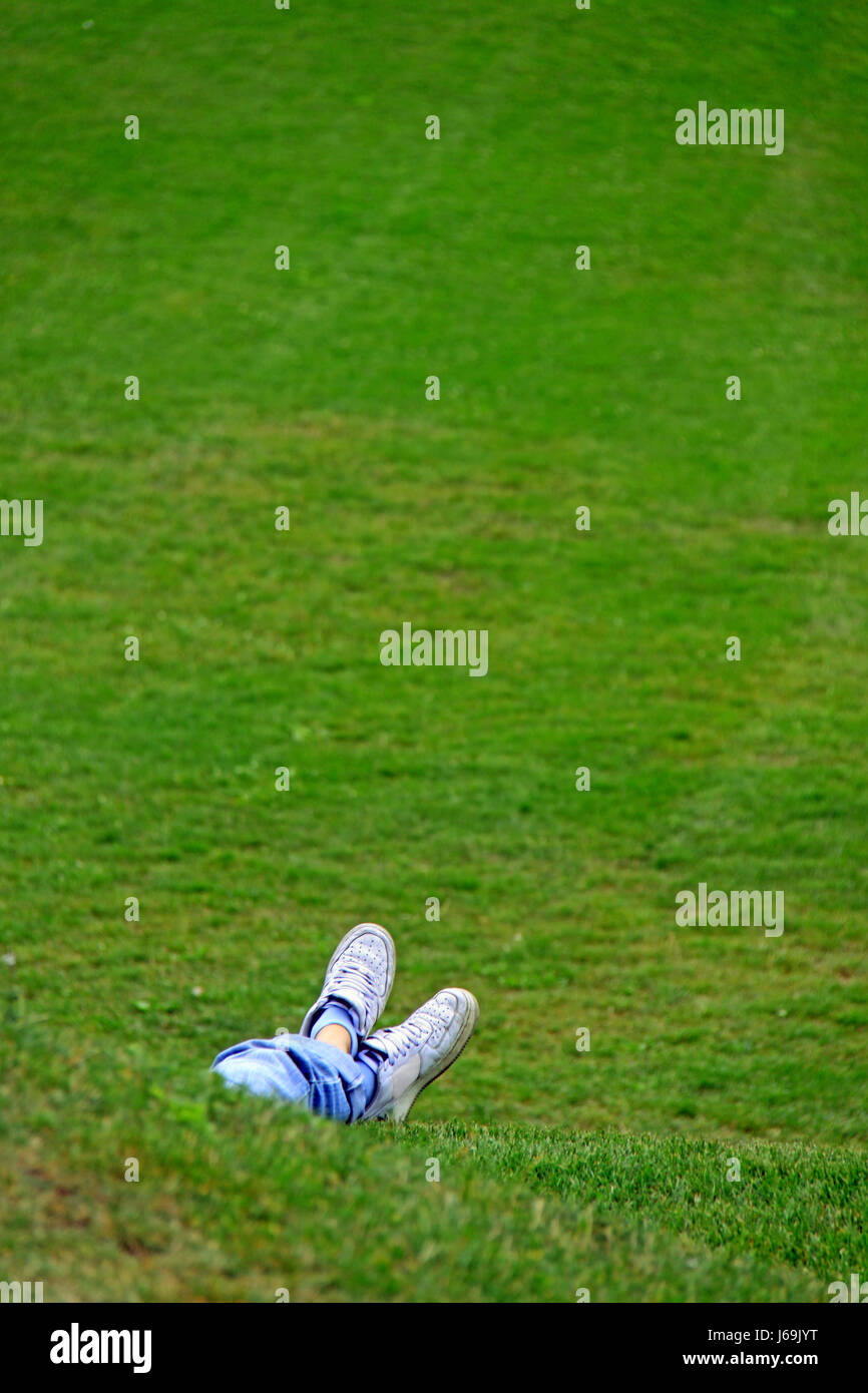 gym shoe time-out facilitate ease resting relax recover relaxing ...