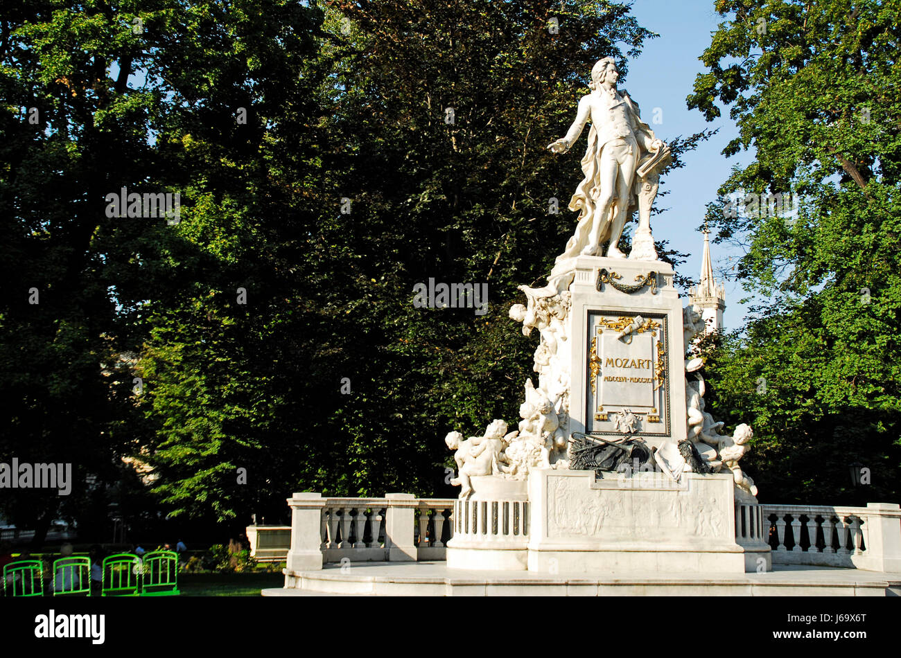 Mozartdenkmal hi-res stock photography and images - Alamy