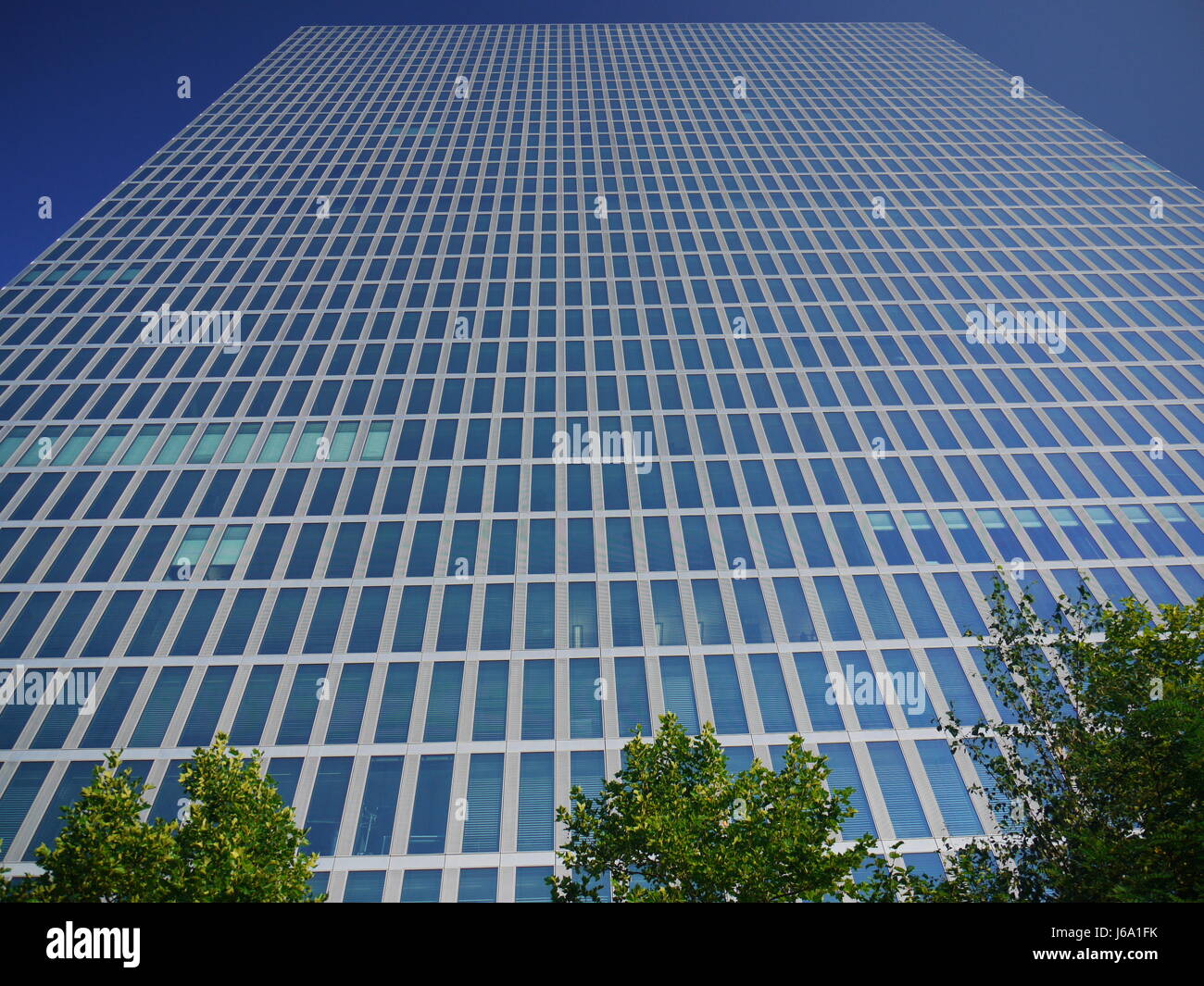 Glass front hi-res stock photography and images - Alamy