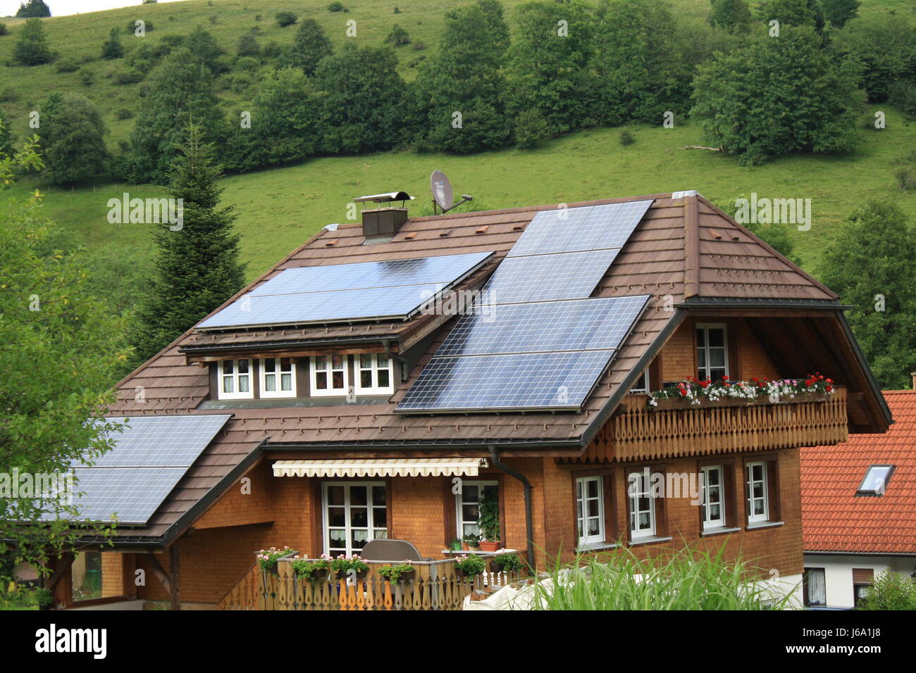 house building black forest solar energy black forest house ...