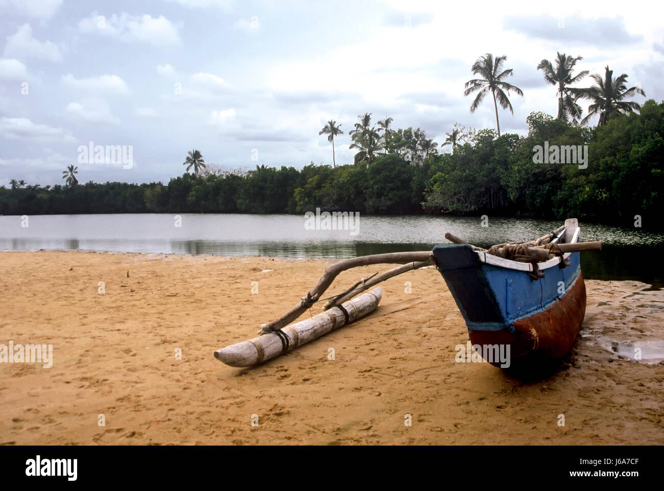 Ceylon lagoon hi-res stock photography and images - Alamy