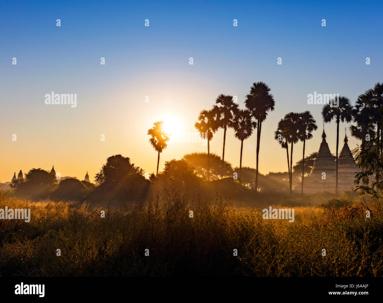 Asian temples hi-res stock photography and images - Alamy