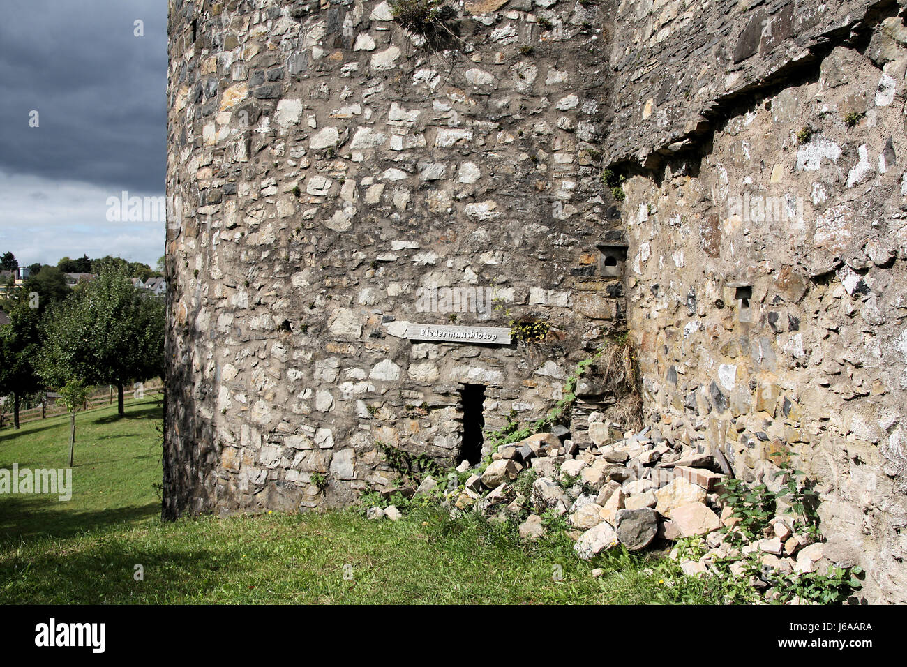 fortress rubble castle tower chateau castle tree stone cloud europe ...