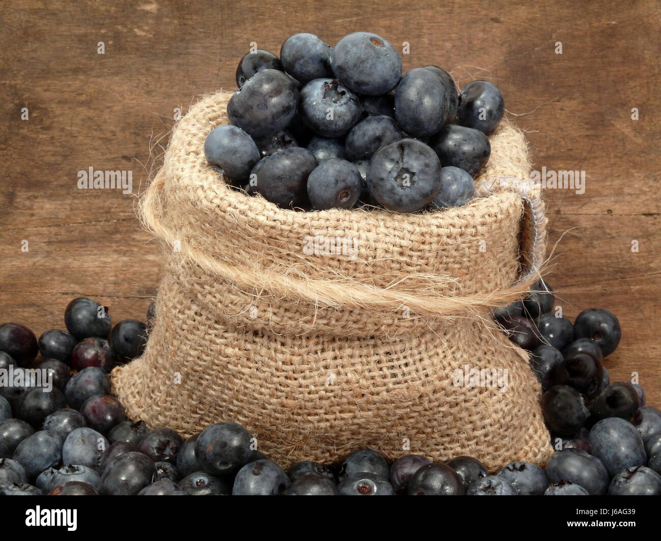 Beerenernte hi-res stock photography and images - Alamy