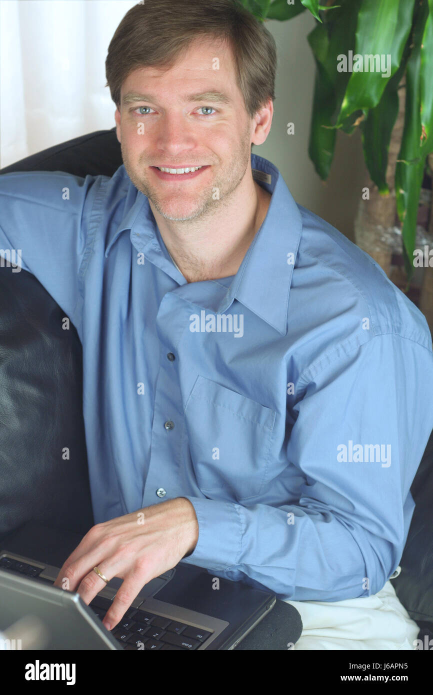 guy laptop notebook computers computer laugh laughs laughing twit ...