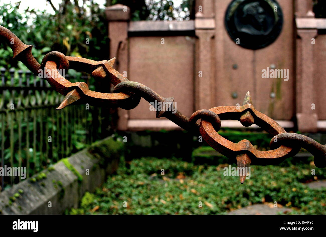 chain cemetery rust rusted recluse locked grave old chain cemetery ...