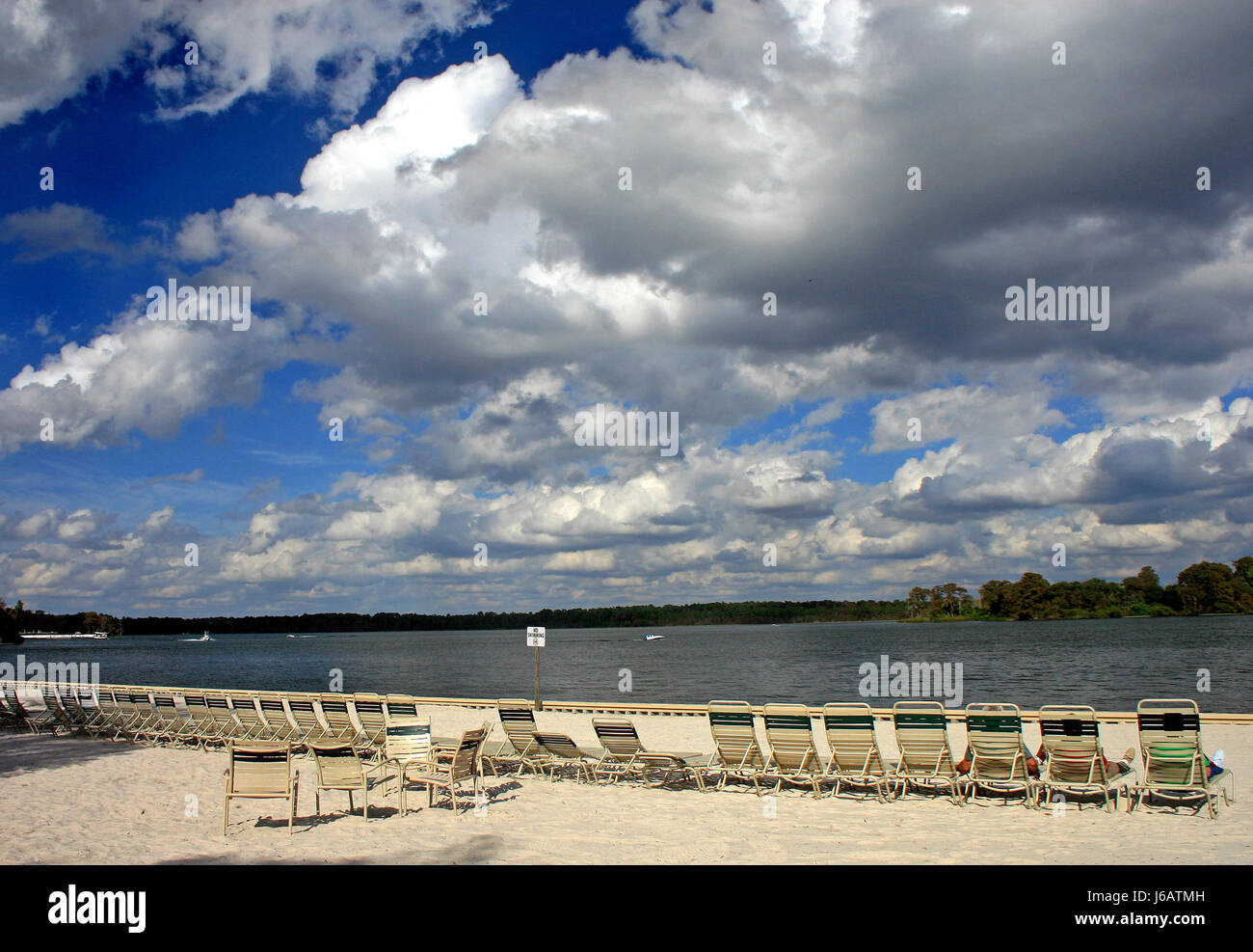 Island layout hi-res stock photography and images - Alamy