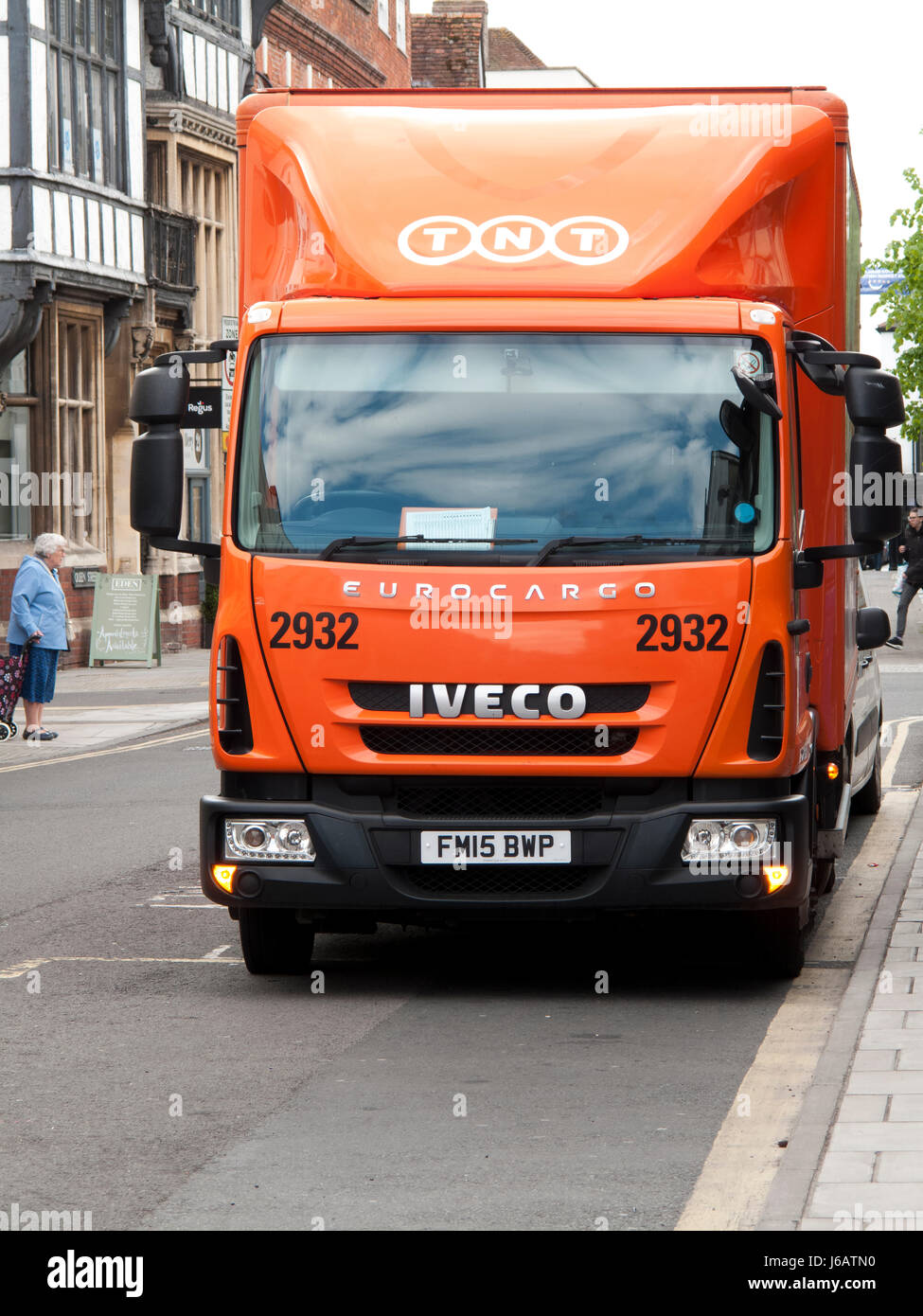 Tnt Delivery Vehicle Lorry High Resolution Stock Photography and Images ...