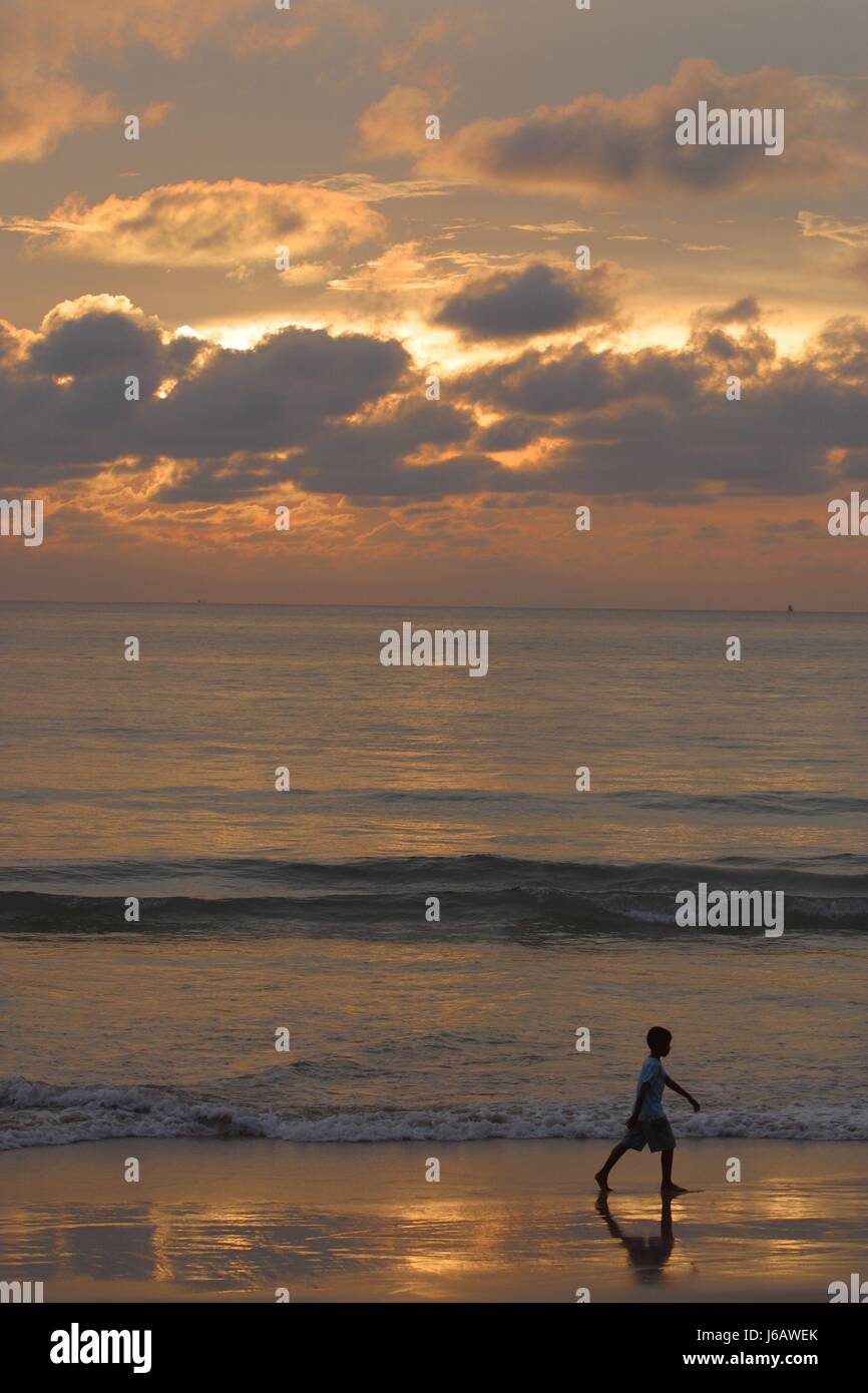 shine shines bright lucent light serene luminous environment enviroment ...