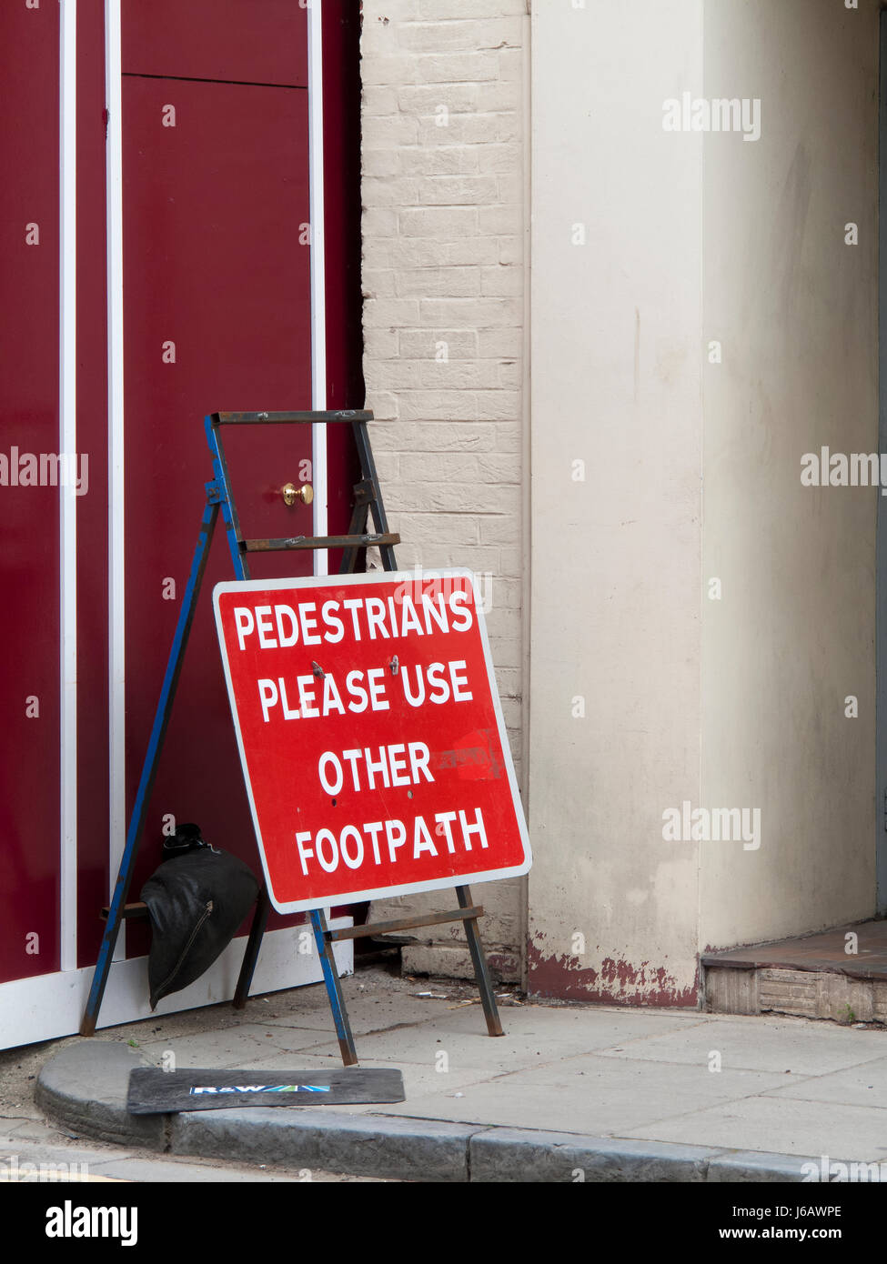 Blocked path building site hi-res stock photography and images - Alamy