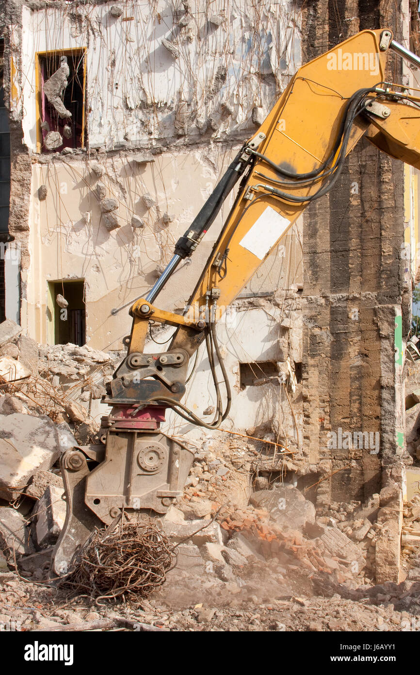 Concrete debris demolition scrapping hi-res stock photography and ...