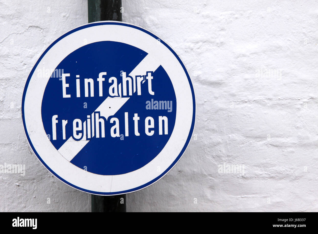 Keep clear gateway hi-res stock photography and images - Alamy