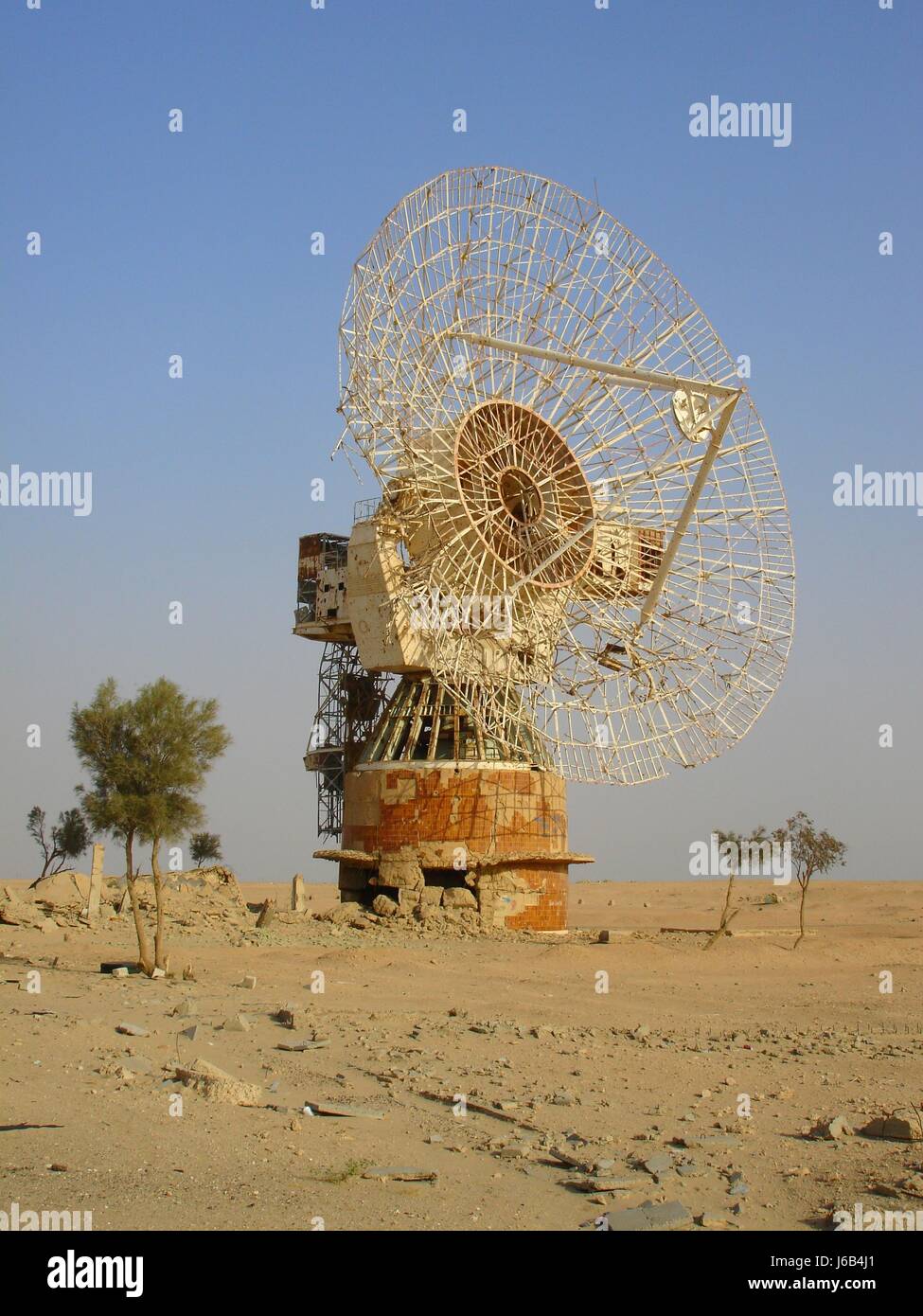 Kuwait army hi-res stock photography and images - Alamy