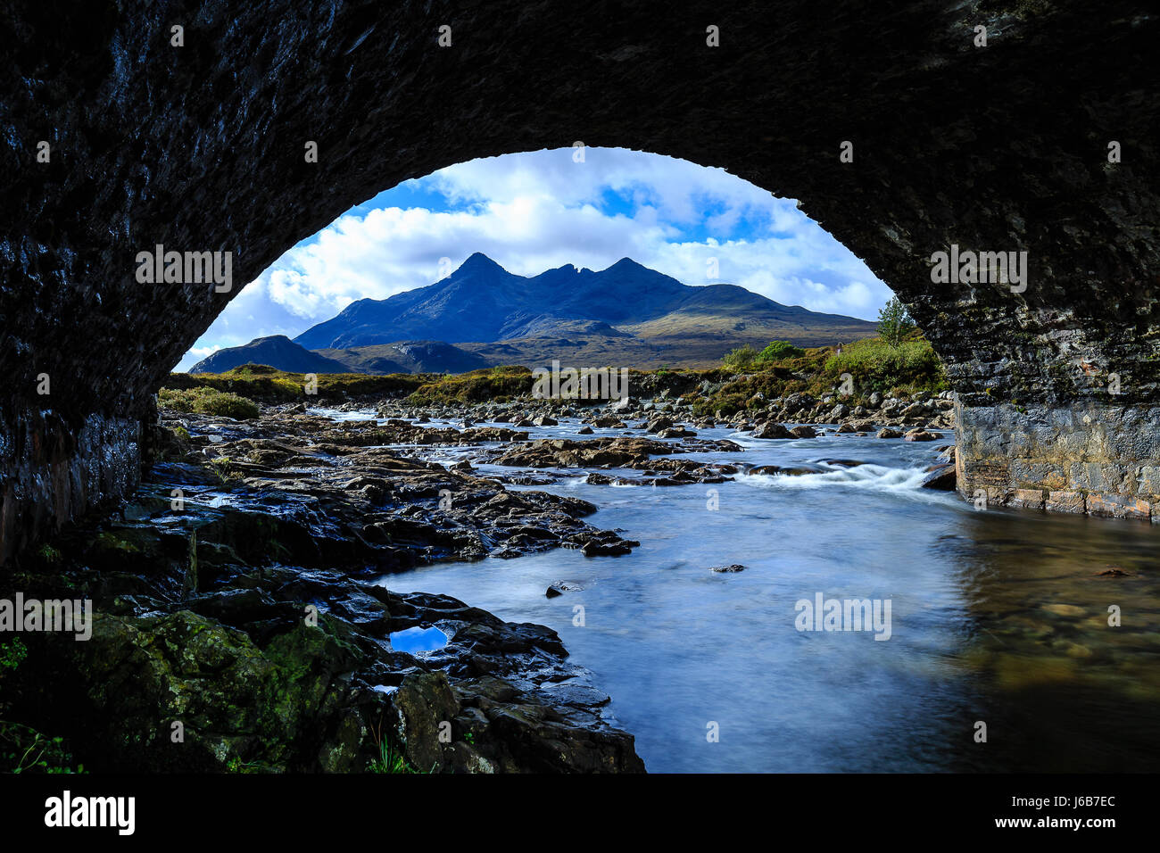 Black cuillin mountains, hi-res stock photography and images - Alamy