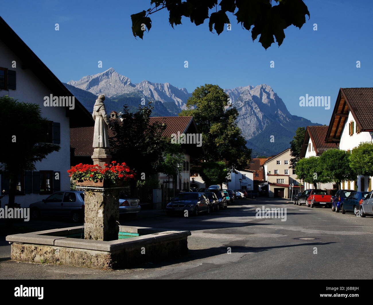 Garmisch partenkirchen city hi-res stock photography and images - Alamy