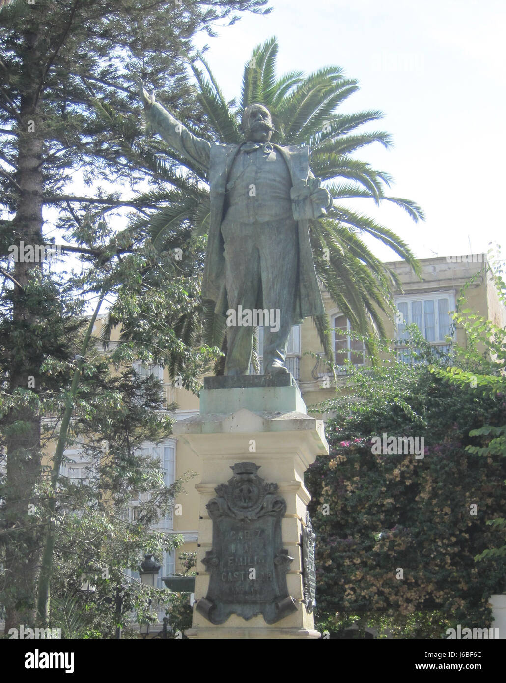 monument statue spain palm tree andalusia monument statue spain palm ...